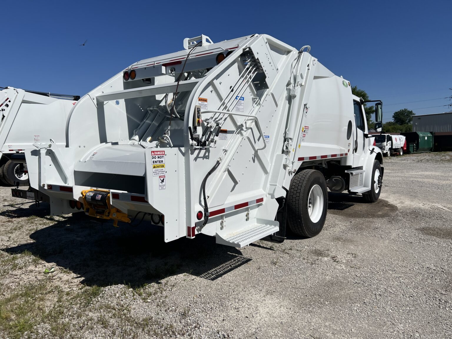 Refuse Collection Bodies - Municipal Equipment, Inc.